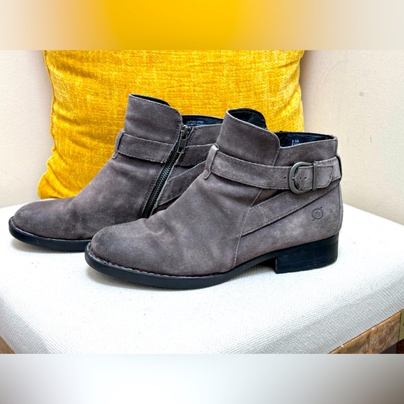 Born | Shoes | Born Suede Ankle Boots Moto Gray Womens Size 8 2 Side ...